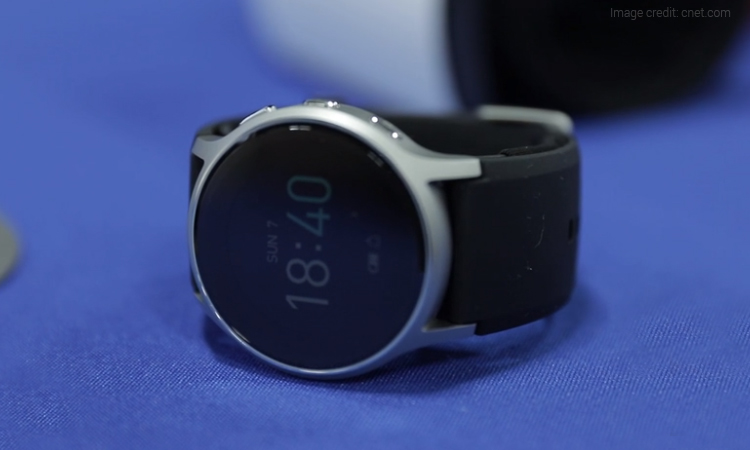 The Omron HeartGuide Fitness Watch Can measure Your Blood Pressure